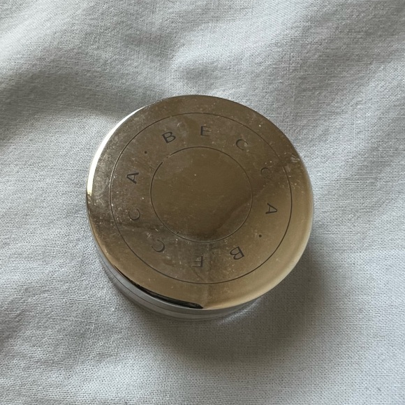 Makeup | Becca Undereye Brightening Setting Powder | Poshmark